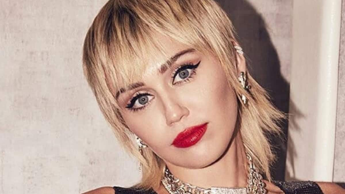 Miley Cyrus In Strappy Minidress 'Ruined Her Look' In High Heels