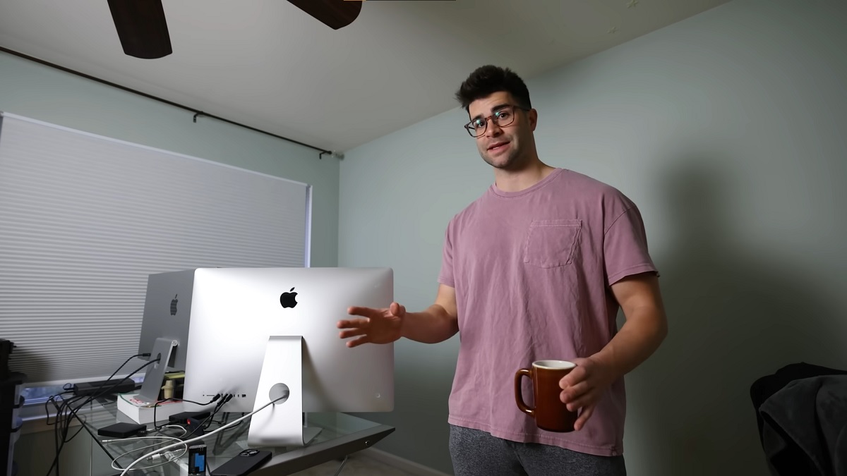 American YouTuber ‘Takes a Stand’ By Standing for Nearly 5 Days ...